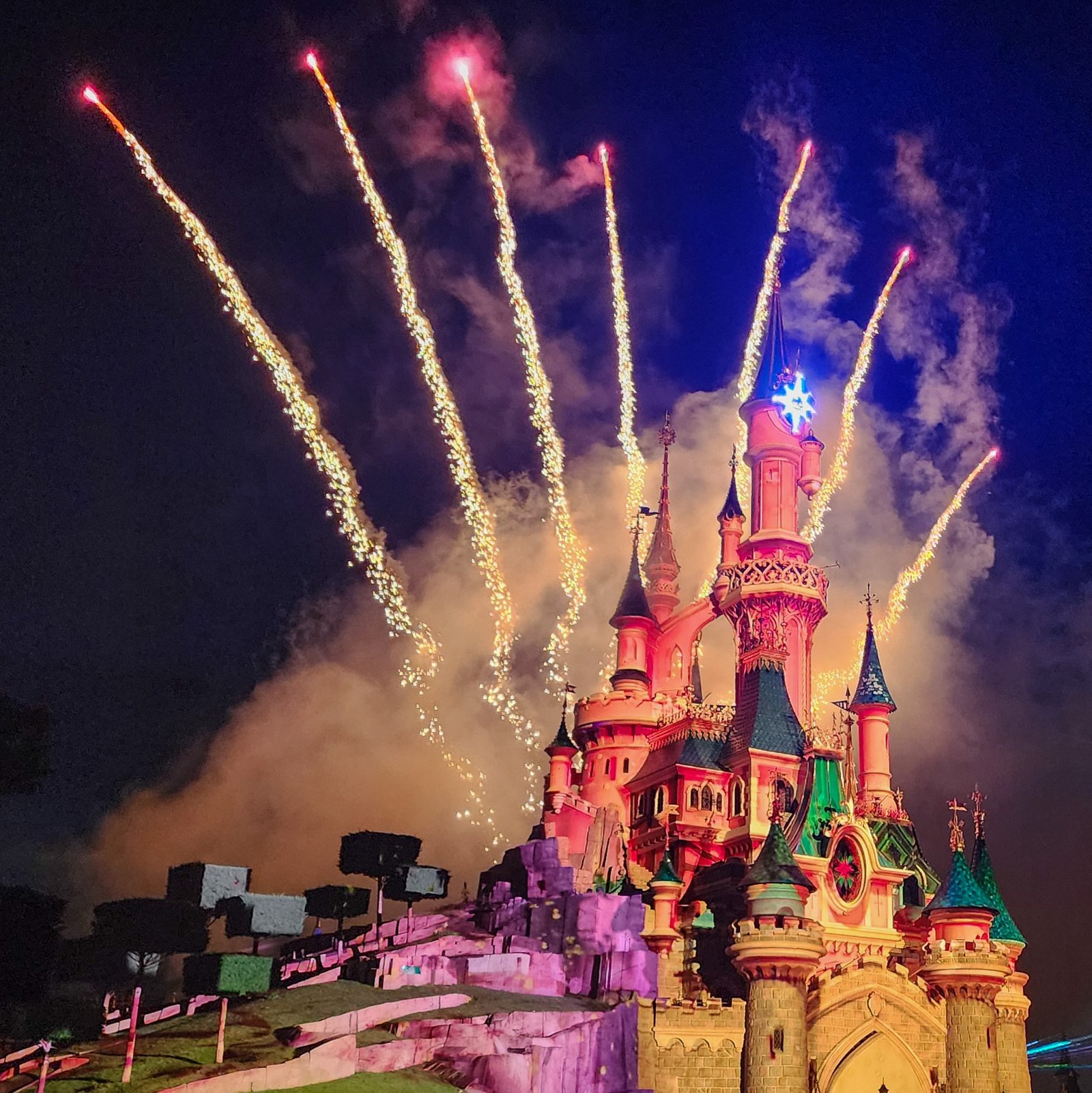 Ultimate Guide for 3 Days at Disneyland, Paris - Overland Exposure